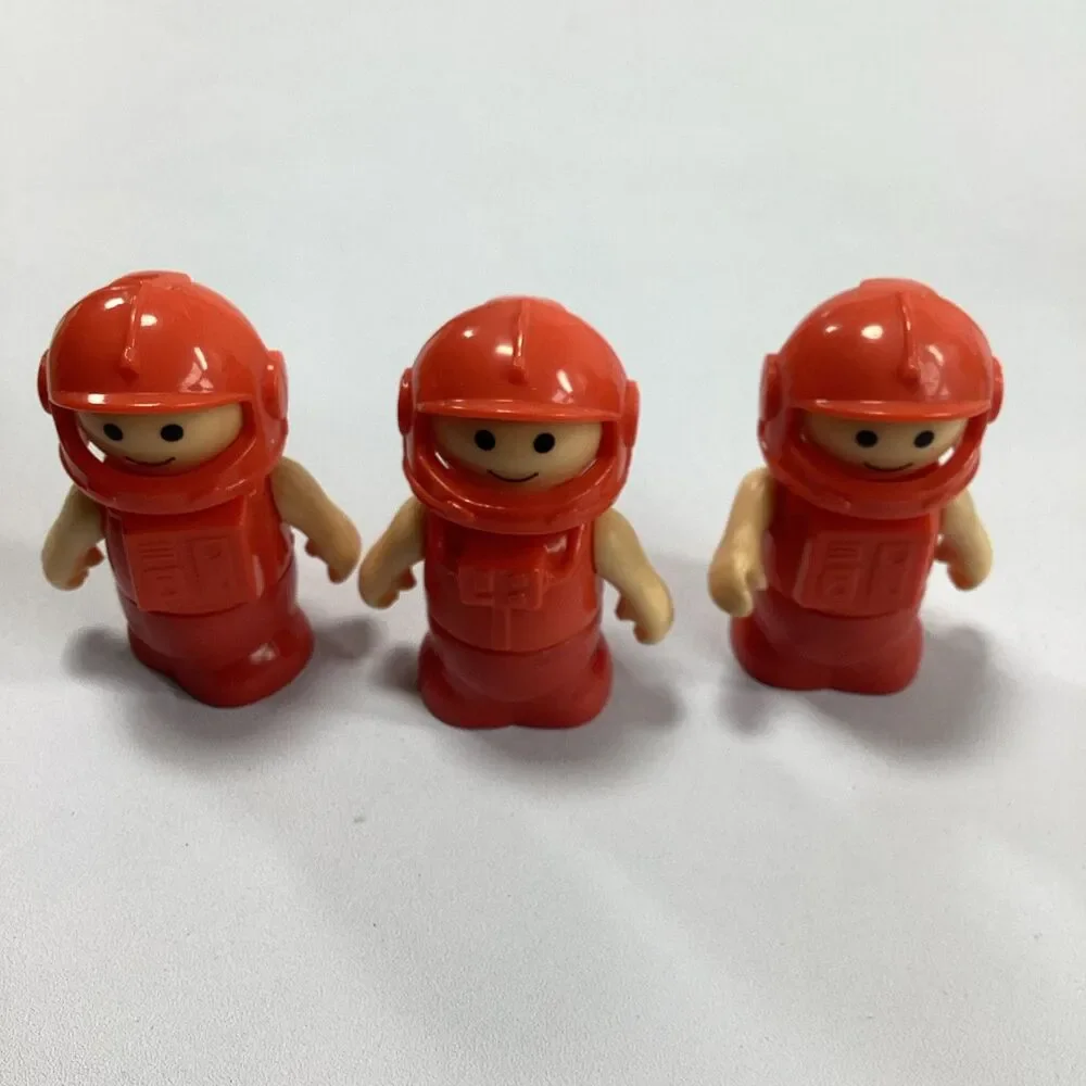 Playmates Toys | Toys | Vtg 984 Playworks Toys Lil Playmate Space ...